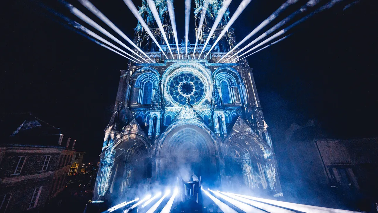 Monumental Live Event Launch for Robe iBOLTS in France