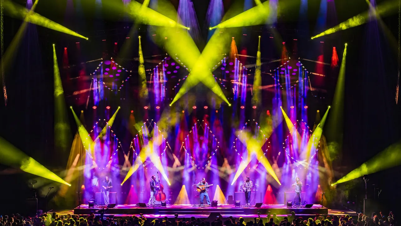 Robe Hits the Highway with Billy Strings