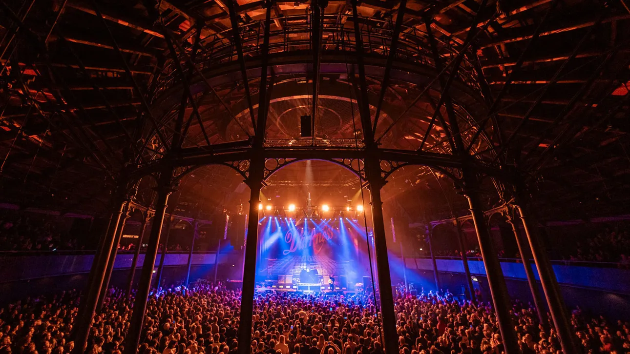 Roundhouse Rounds off All Robe Moving Light Rig with new ESPRITES