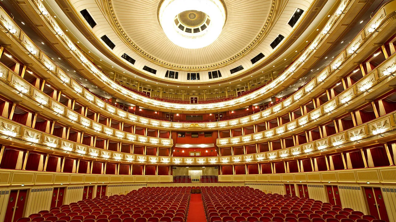 Vienna State Opera Invests in Robe FORTE HCF Moving Lights