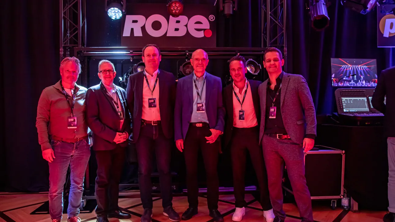 Robe Goes for Gold at Stage of Tomorrow Conference